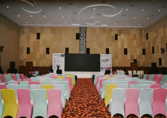 Backdrop Acara